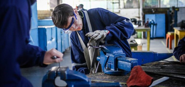 20 mil alumnos técnico-profesionales se han capacitado en Seguridad ...